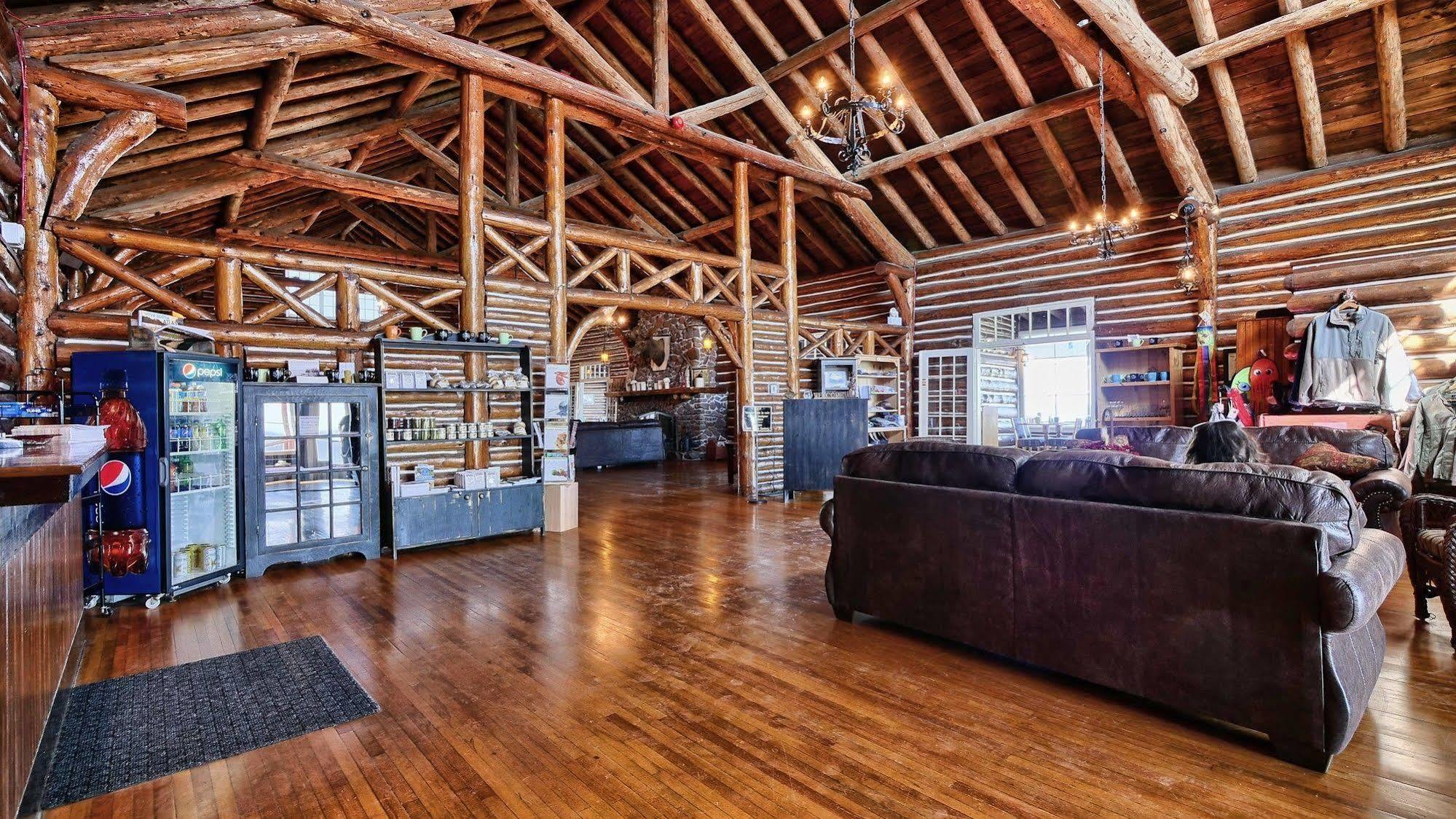 PICTOU LODGE BEACH RESORT | ⋆⋆⋆ | CANADA | SEASON DEALS FROM $131